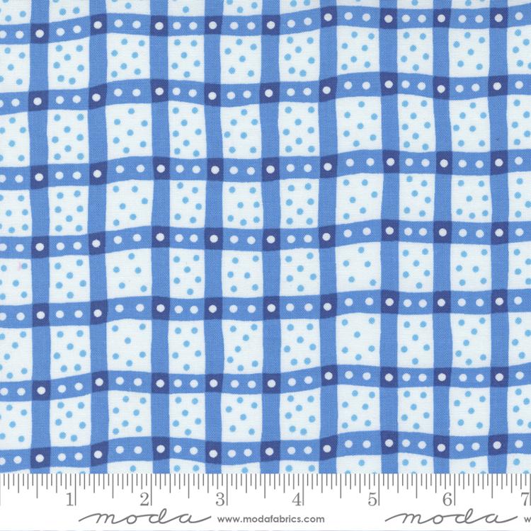 5 Yard Cut | 45% off | Moda | Picnic Pop | 22433 13 – Quilted Chicken